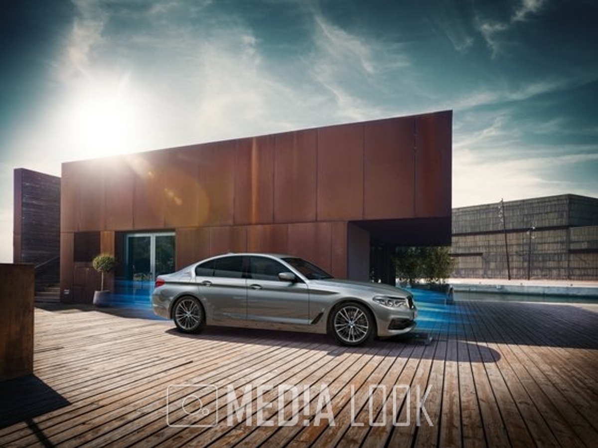 BMW M+하이브리드 조합 '530 e 스포츠 패키지' 탄생